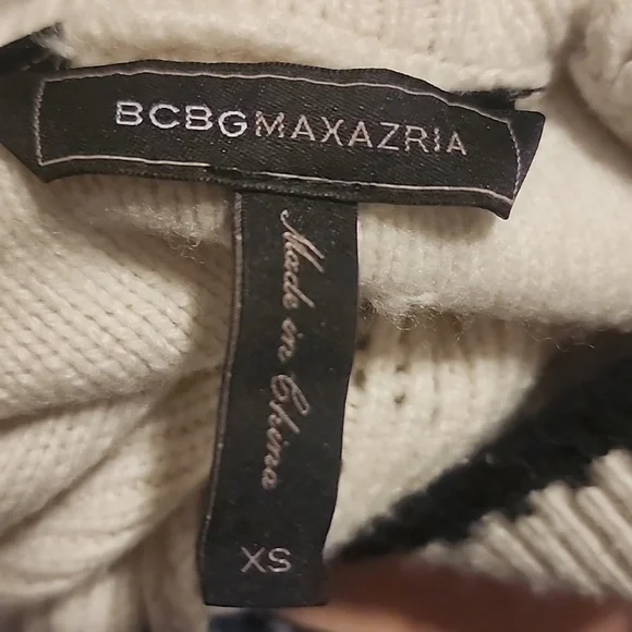 BCBGMaxazria Women's Popcorn Stitch Turtleneck Sweater